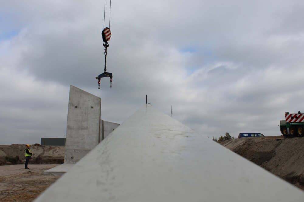 Bosch Beton - Dike from retaining walls for De Vork depot in Haren