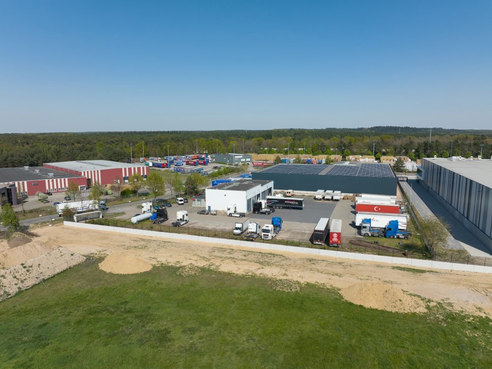 Bosch Beton - Robust terrain fencing at Roermond distribution centre