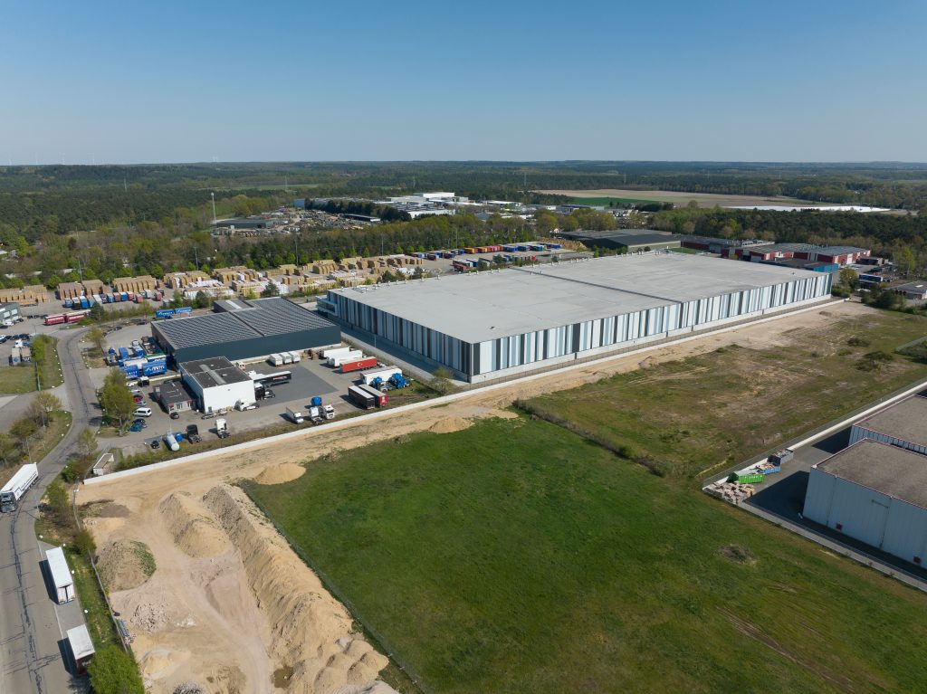 Bosch Beton - Robust terrain fencing at Roermond distribution centre