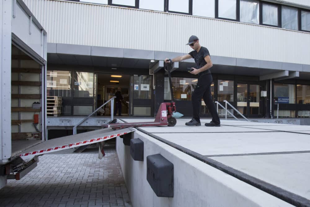 Bosch Beton - Retaining walls ensure safety at VU Amsterdam loading dock